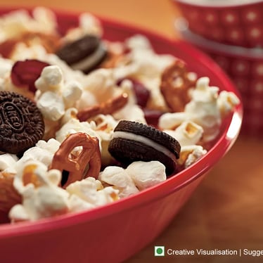 Mini Oreo Snack Mix Recipe | Desserts Corner