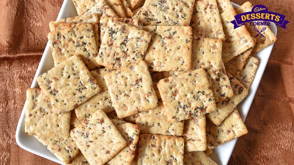 DIY Savoury Crackers: Unleashing Your Inner MasterChef