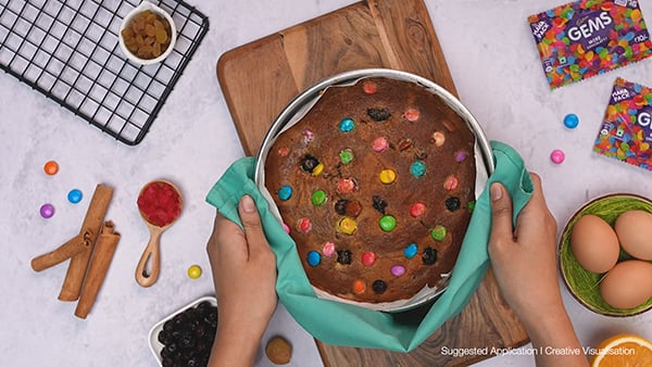 Chocolate Plum Cake Recipe | Cadbury Desserts Corner