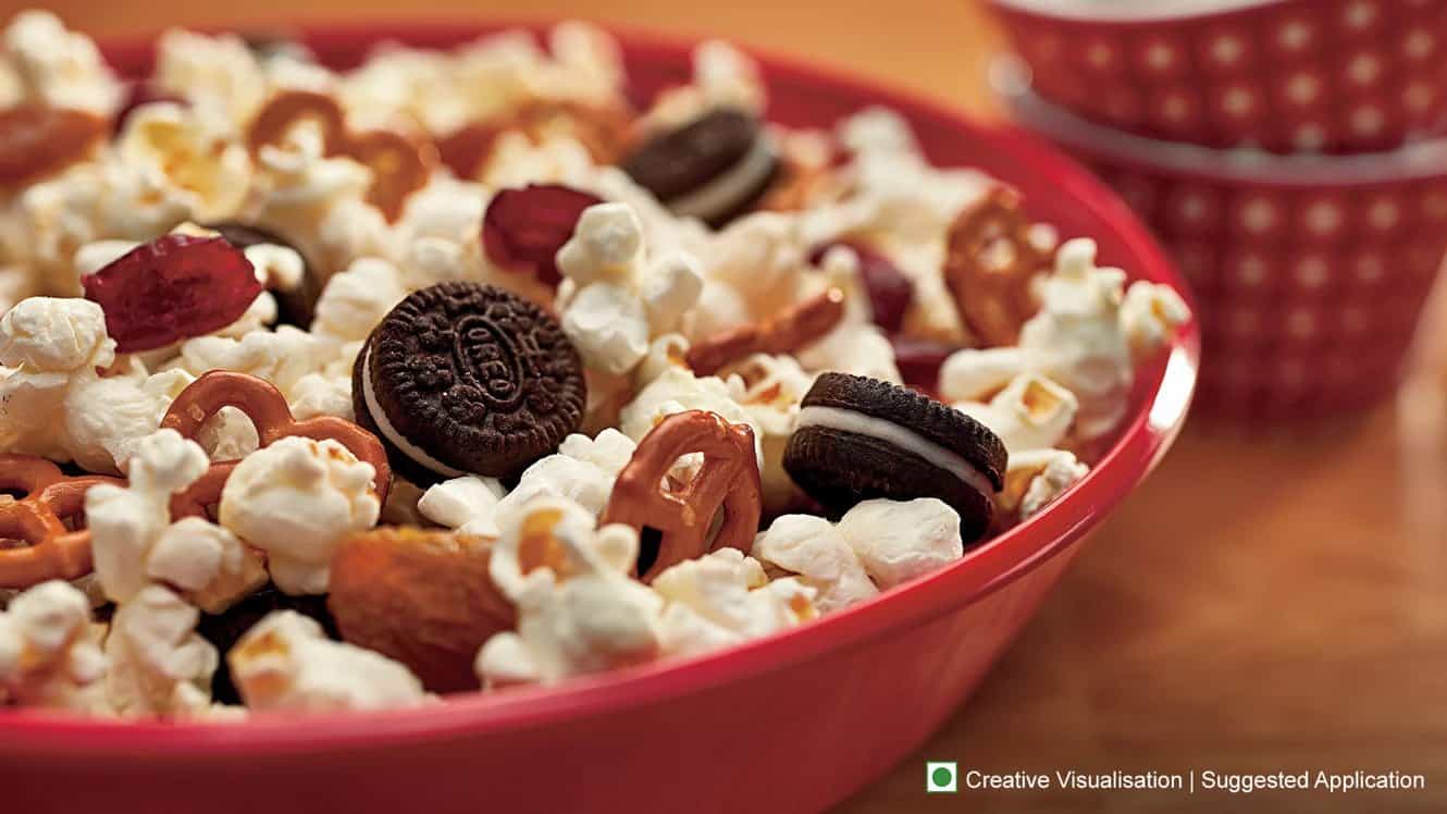 Mini Oreo Snack Mix Recipe | Desserts Corner