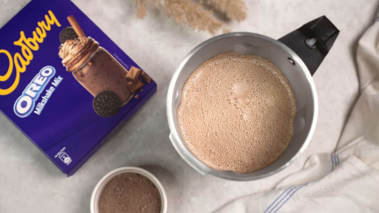 Oreo Milkshake Recipe | Cadbury Desserts Corner
