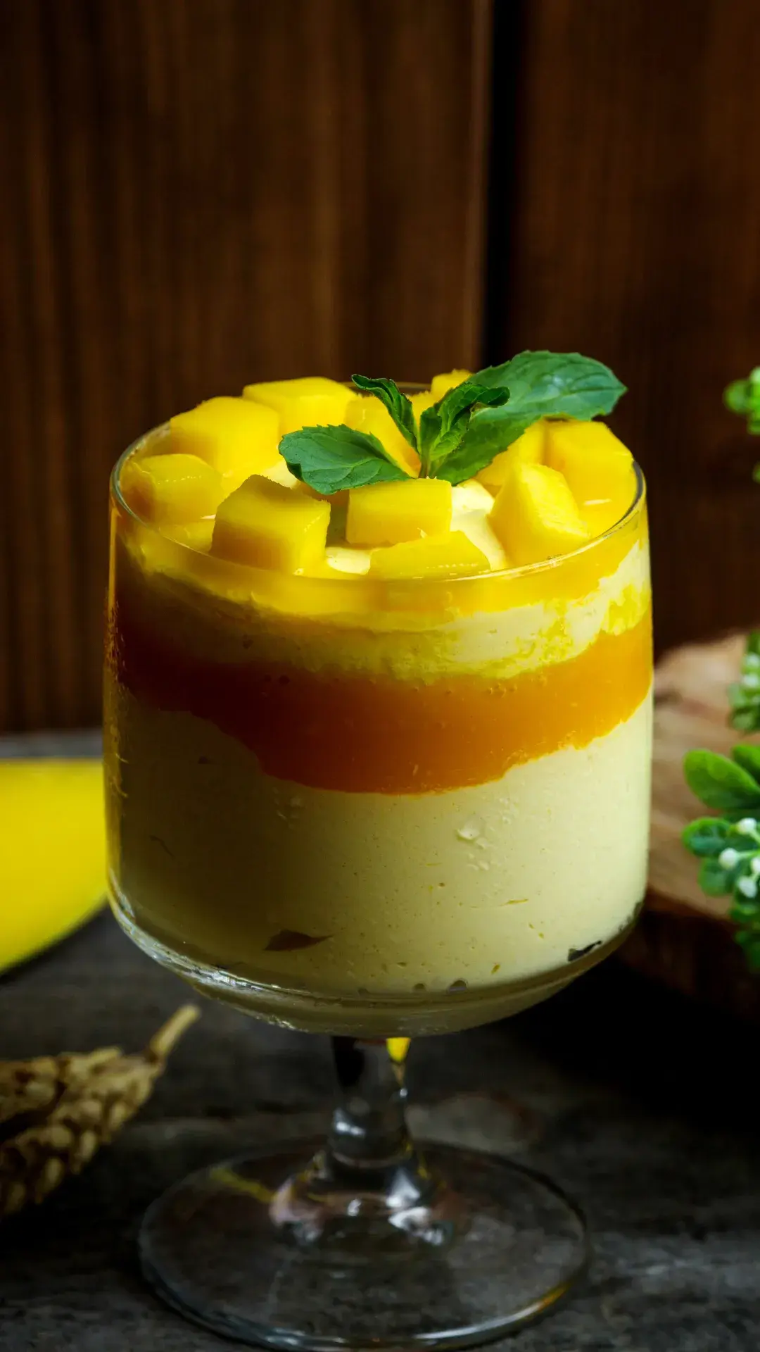 5 Easy Steps To Make Mango Mousse With 5 Star Chocolate Drizzle