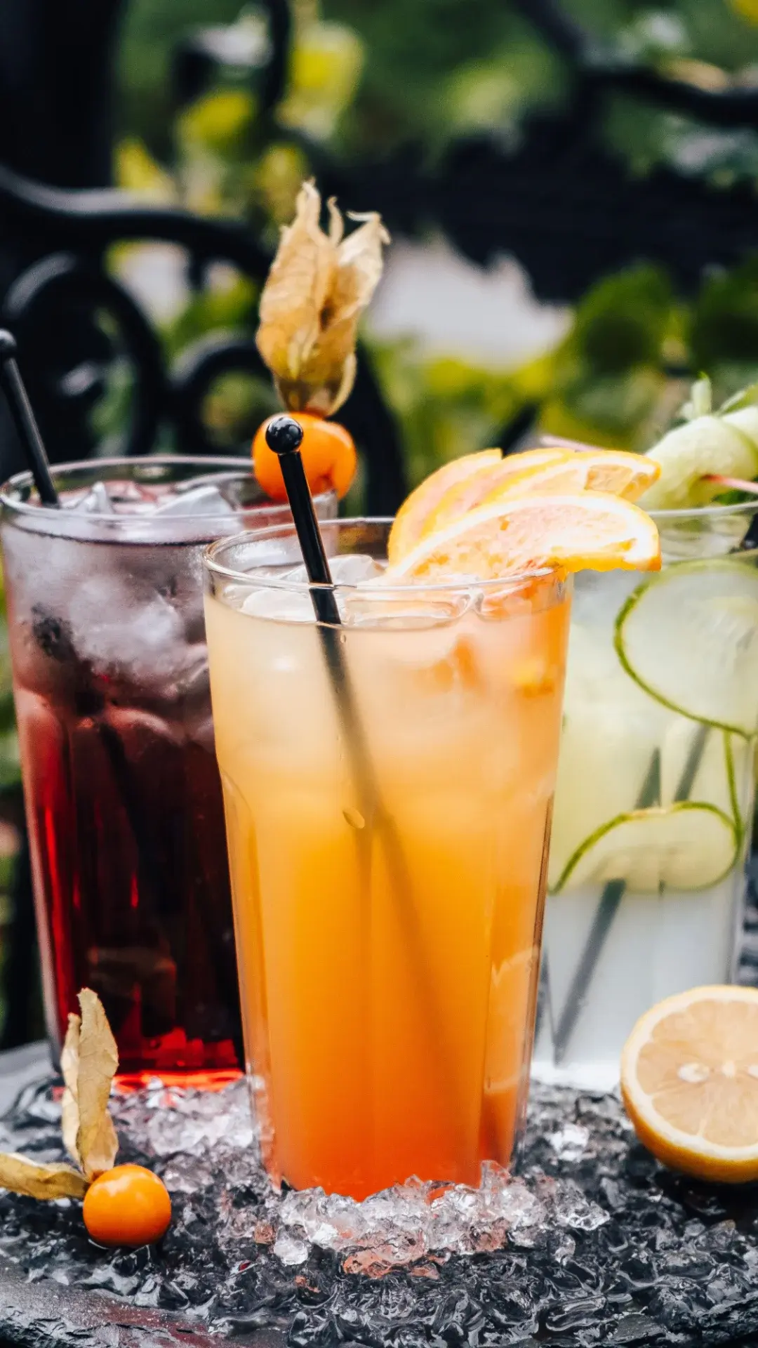 5 Refreshing Summer Mocktails for Family Gatherings