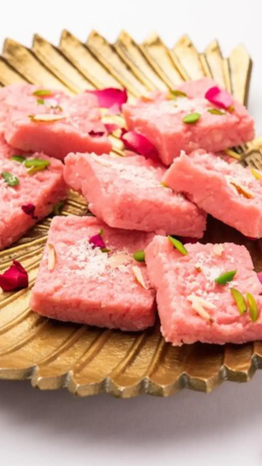 5 Steps To Blend Gulkand And Chocolate In A Perfect Barfi