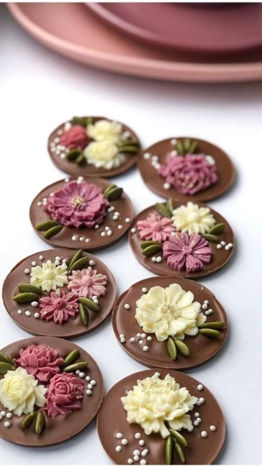 7 Classic Floral Chocolate Combos You Must Try For Desserts