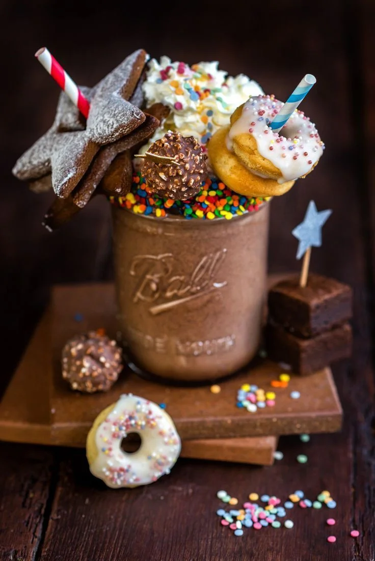 7 Freakshake Recipes For Your Freaky Friends