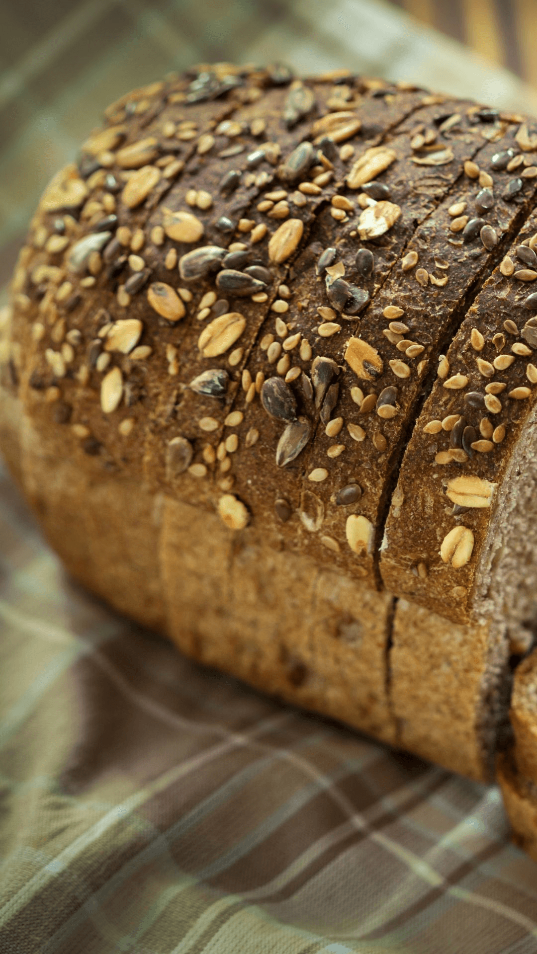 Beyond White Bread: Exploring Multigrain and Seeded Varieties Beyond White Bread: Exploring Multigrain and Seeded Varieties
