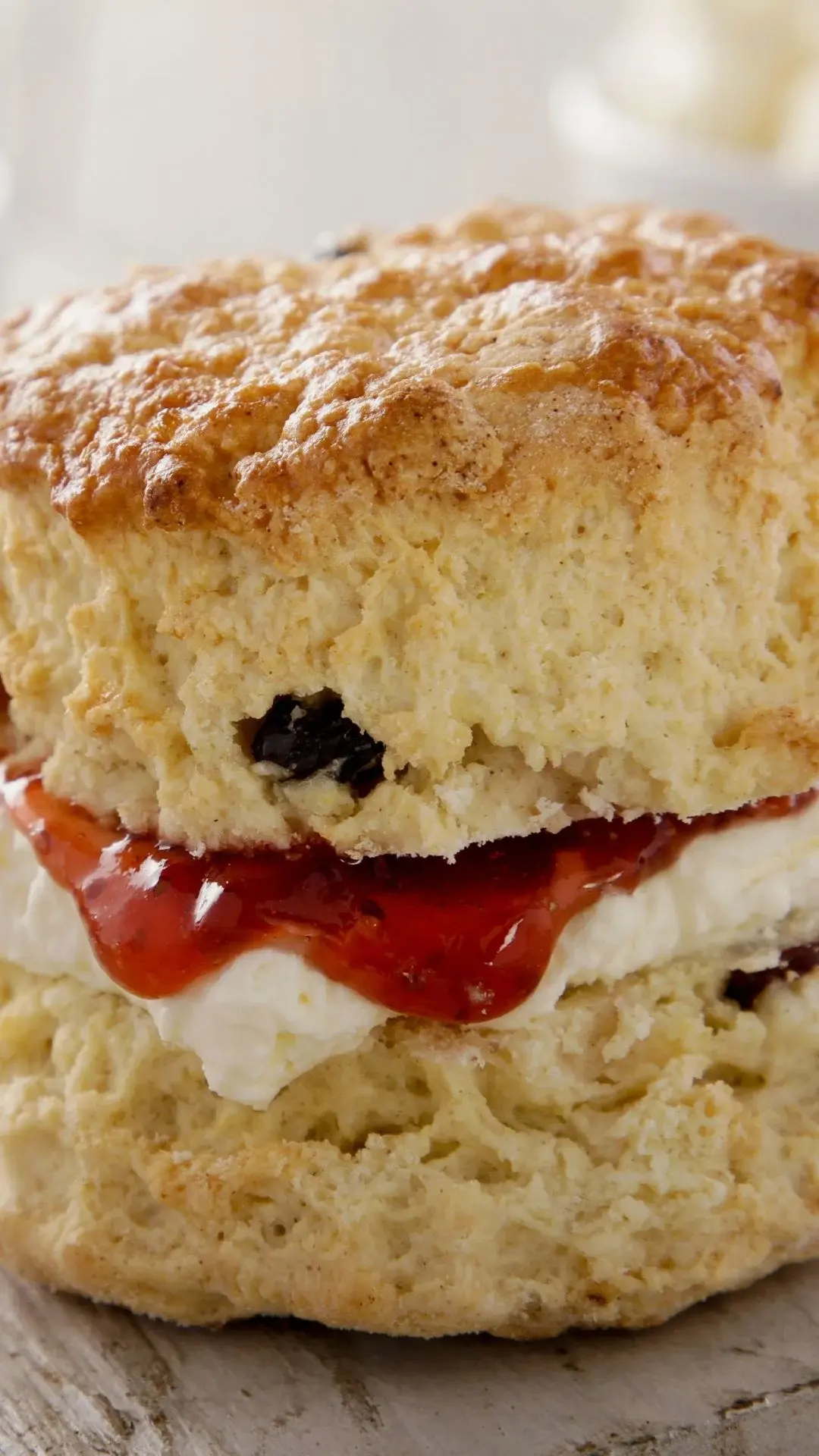British Bakes: Exploring Scones, Victoria Sponge, and Trifles
