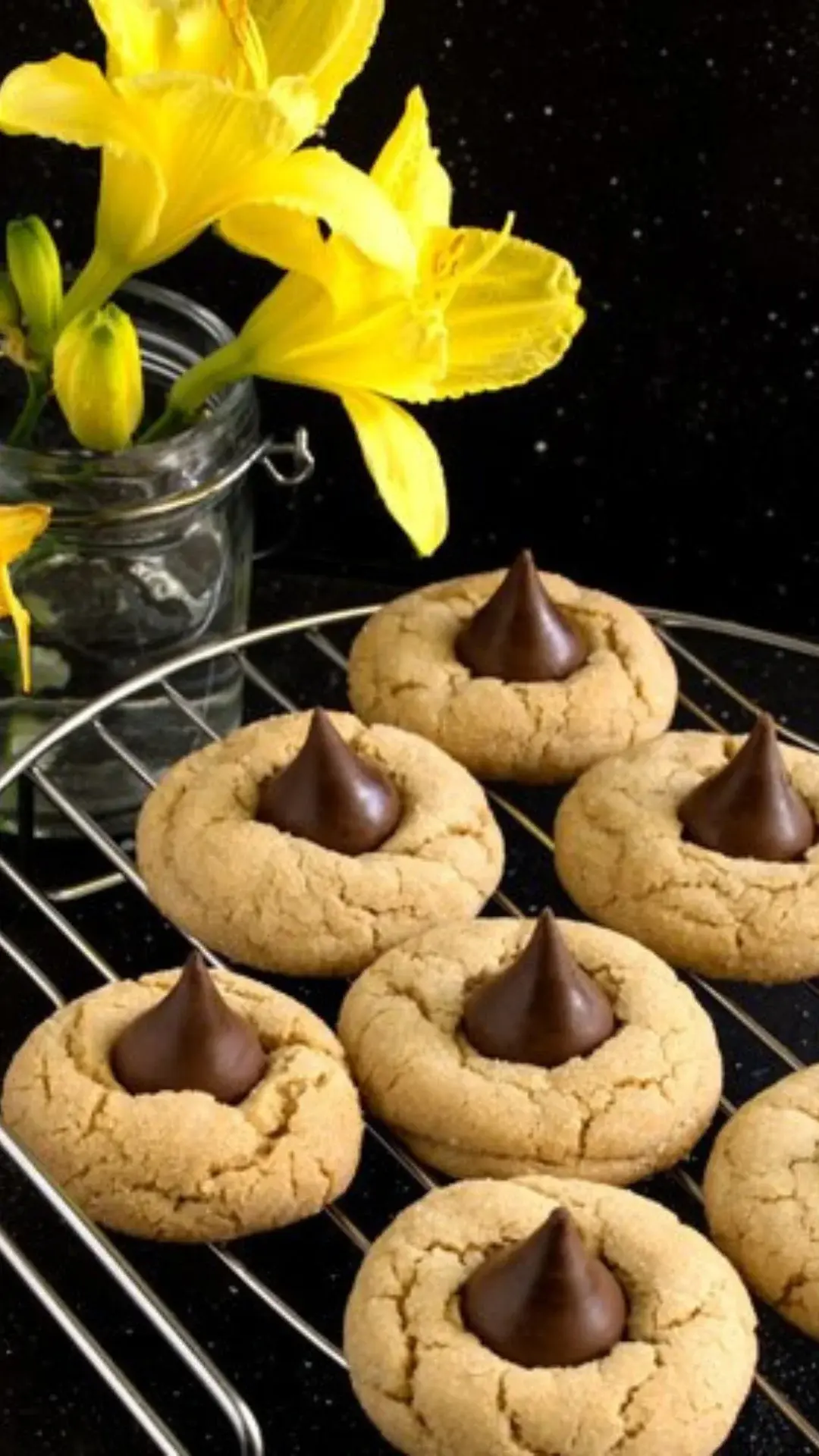 Easy Hacks To Bake Blossom Cookies In Half The Time