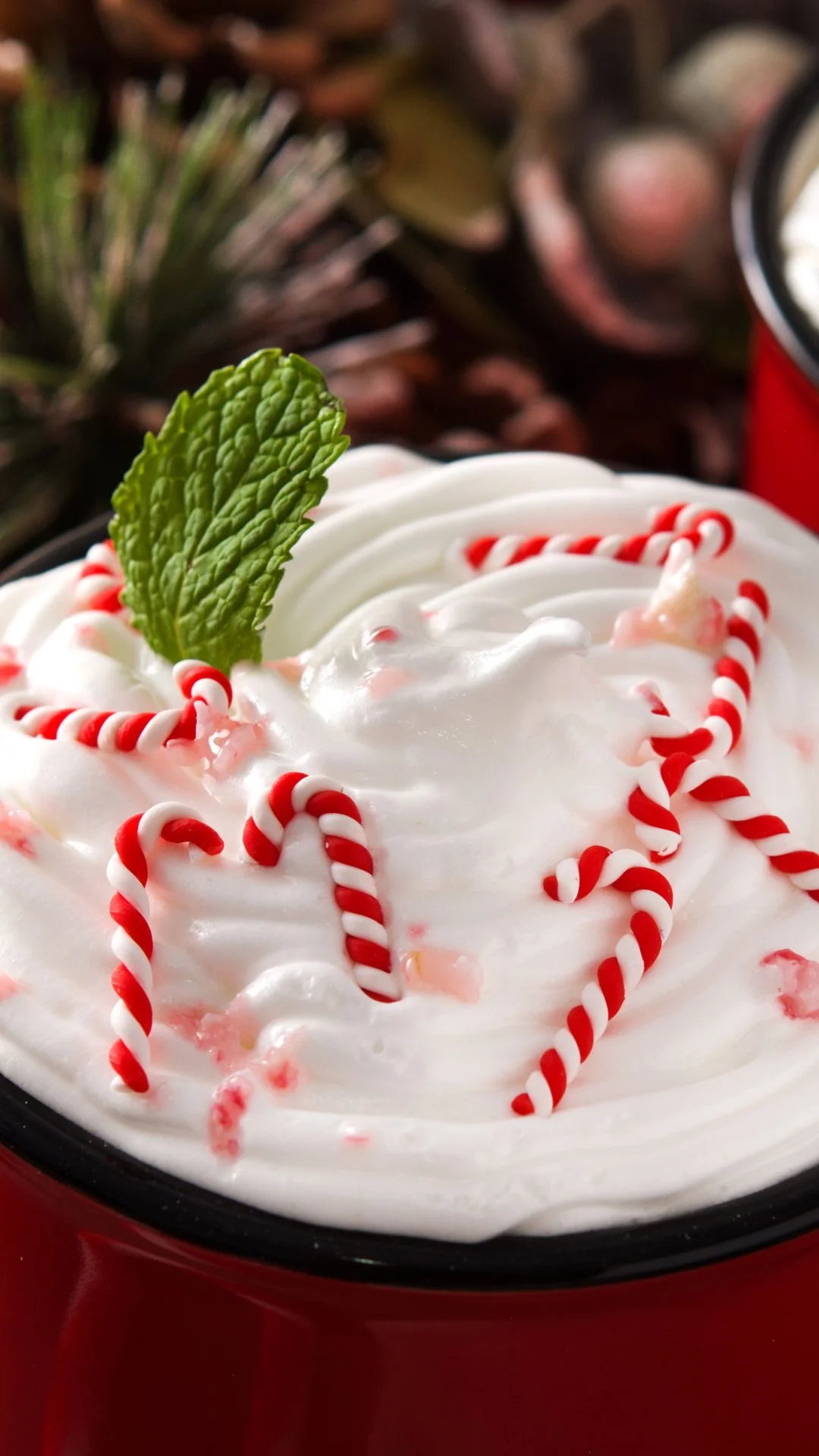 Exploring the Versatility of Peppermint in Desserts Exploring the Versatility of Peppermint in Desserts
