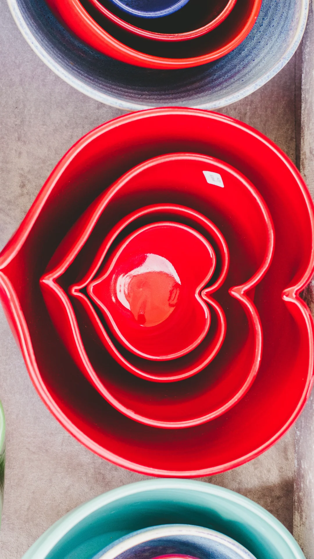 How To Keep Your Glass, Porcelain Bakeware Gleaming & Stain-Free