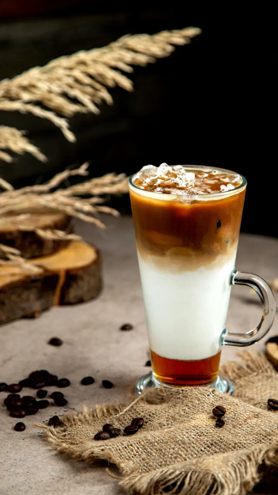 How To Make A Creamy Thandai Chocolate Almond Shake At Home