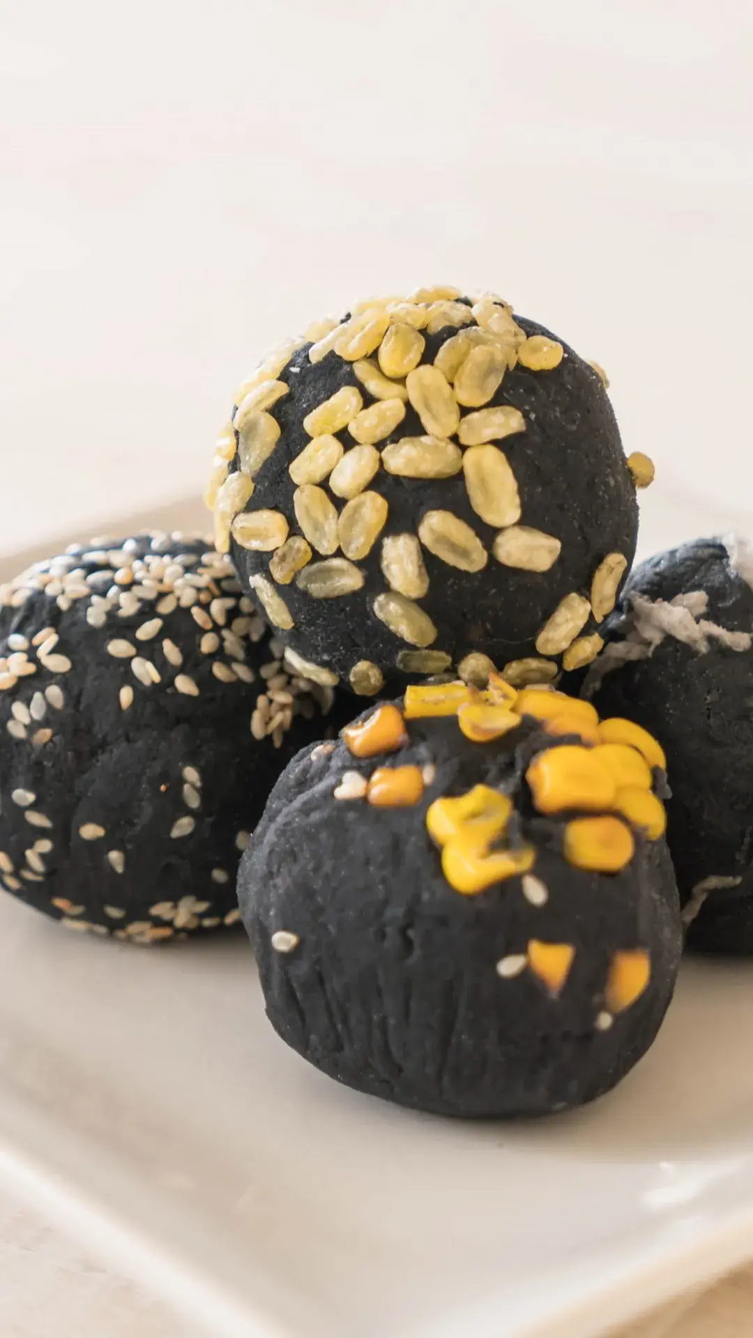 How To Make Rice Flour Ladoo: A Traditional Sweet For Yaosang