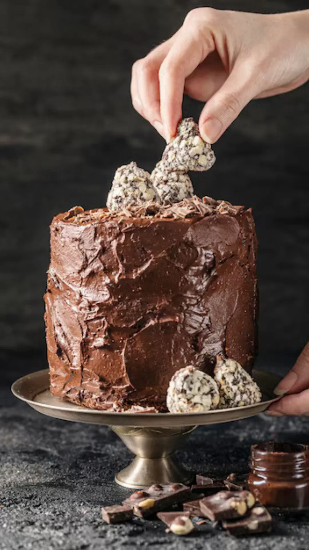 Quick No-Bake Eggless Chocolate Truffle Cake Recipe To Try