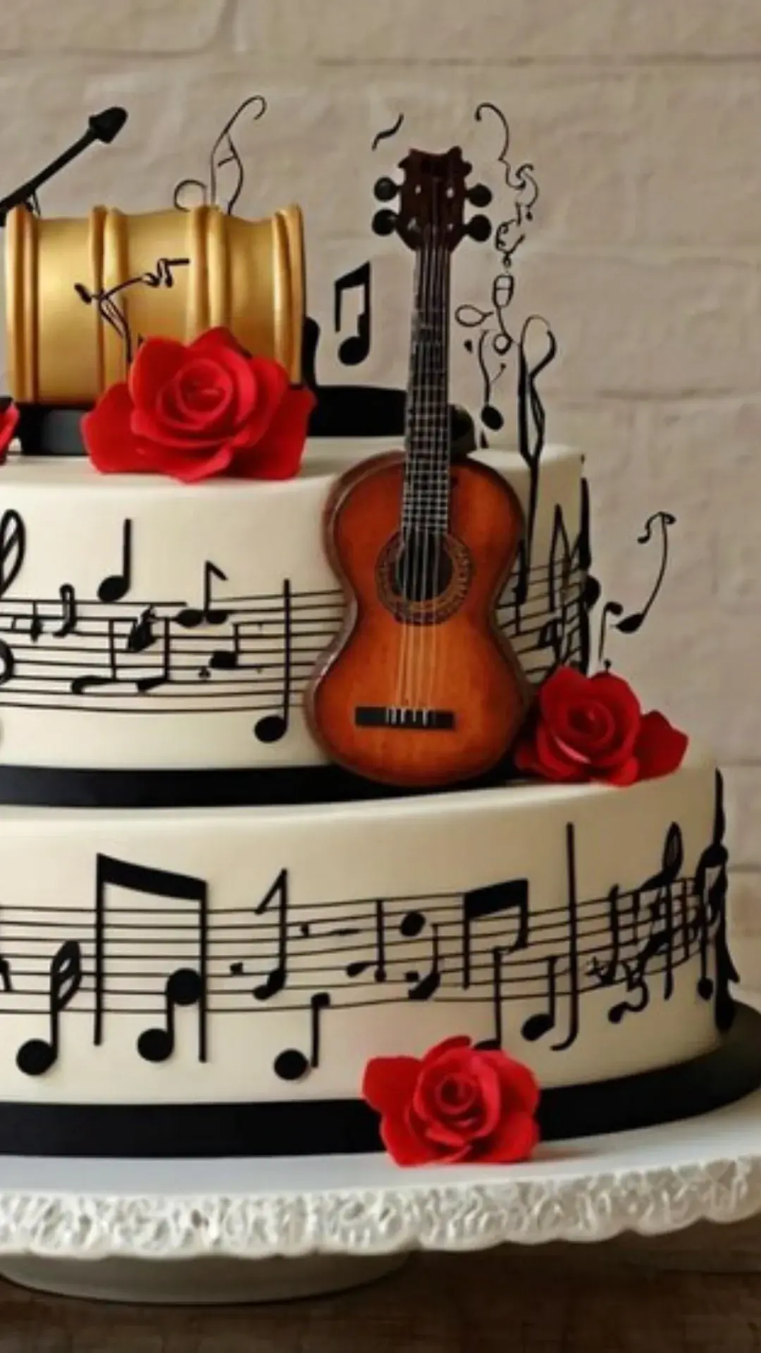 Retro Cake Designs Inspired By The 80s And 90s For A Nostalgic Celebration