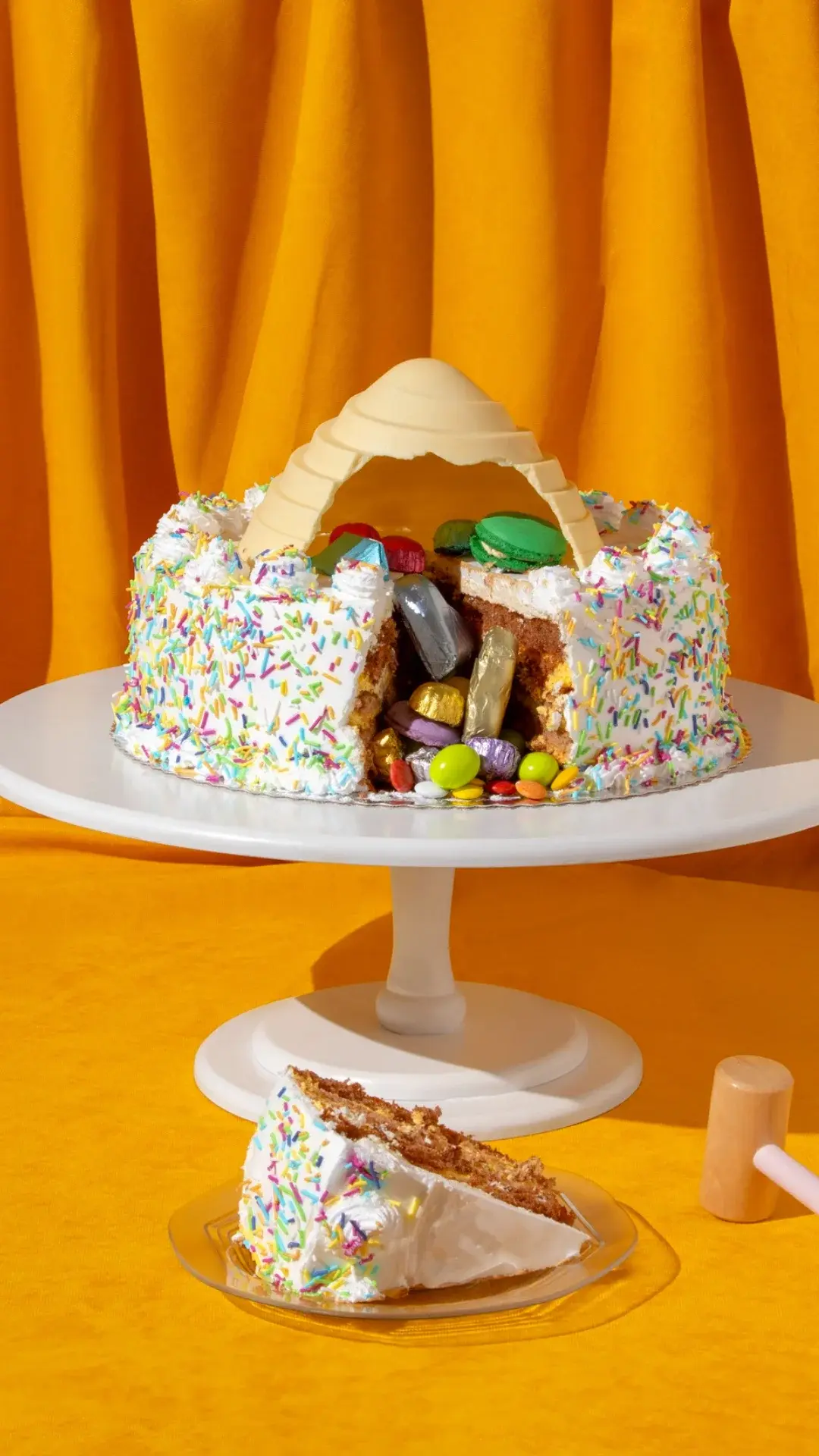 TikTok-Trending Cake Designs You Need For Your Next Birthday